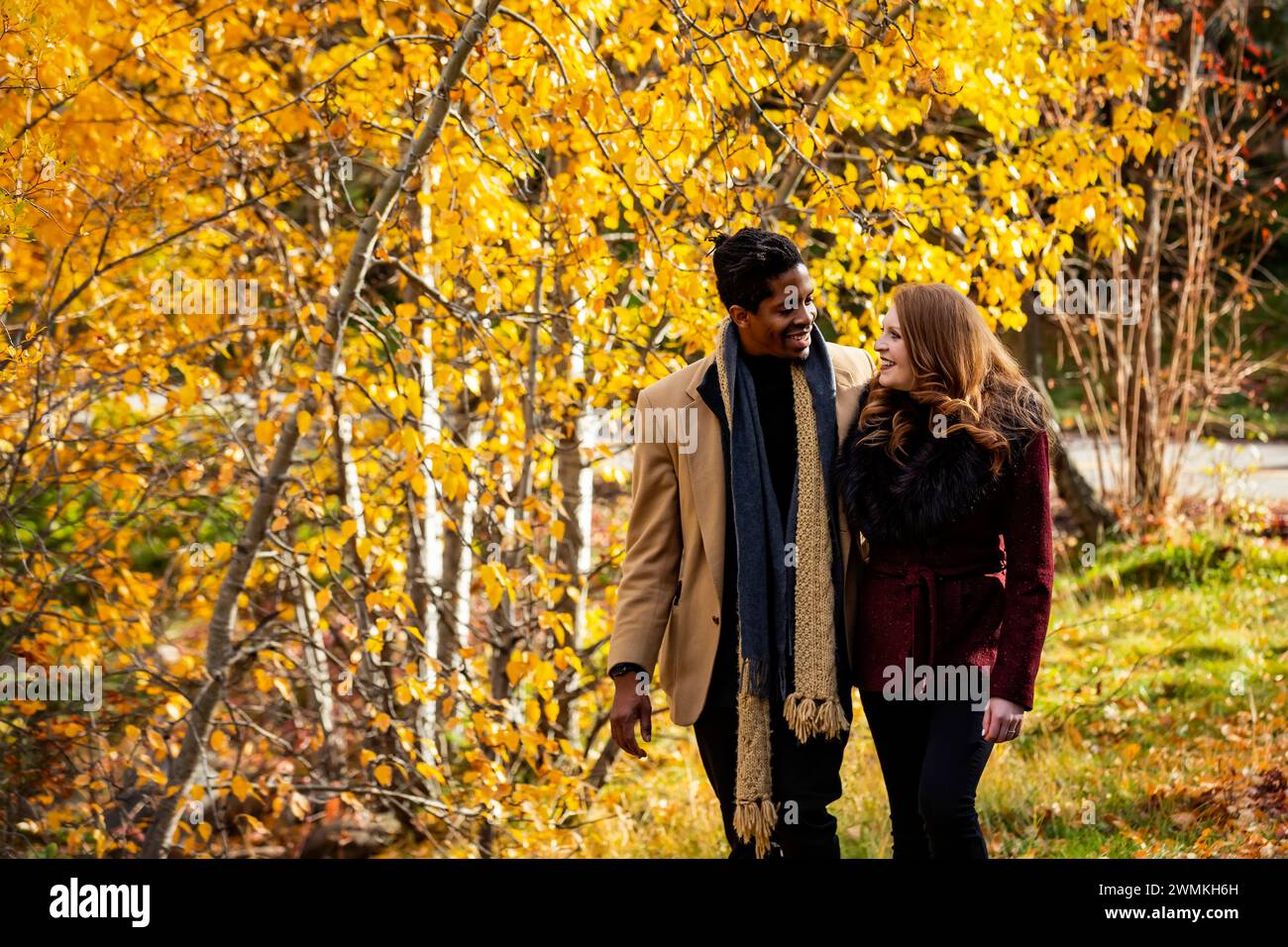 Two happy women dreads walking hi-res stock photography and images - Alamy