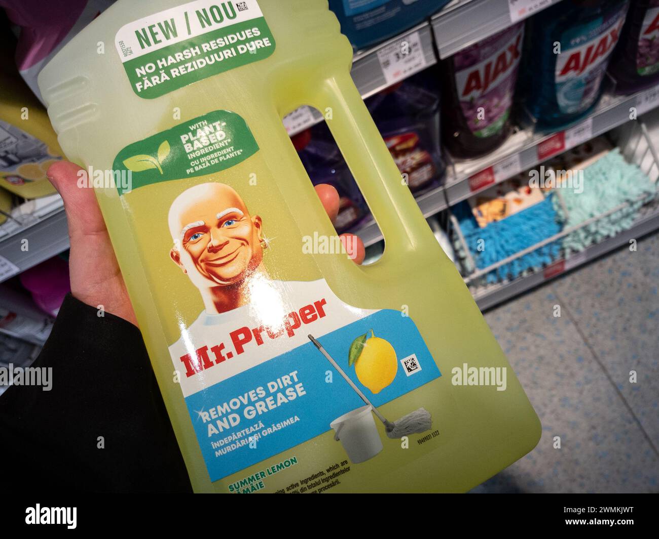 Mr clean logo hi-res stock photography and images - Alamy