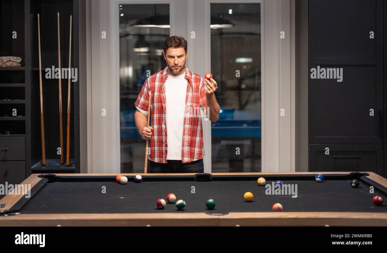 Men play russian billiards hi-res stock photography and images - Alamy