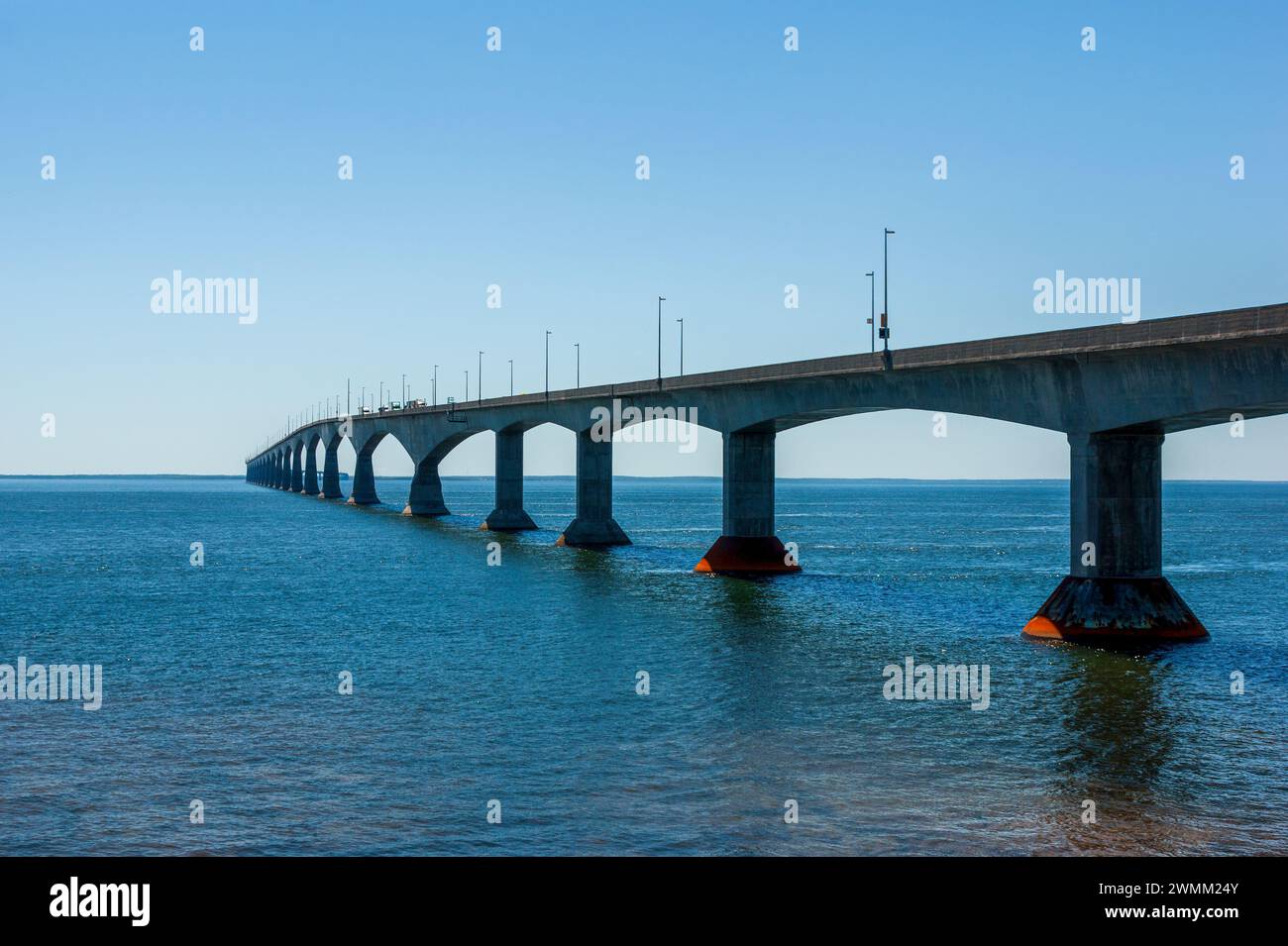 Confederation Bridge - a box girder bridge across the Northumberland ...