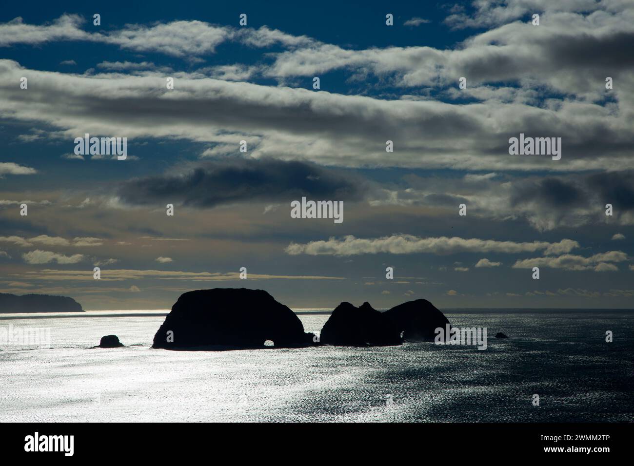 Three arch rocks wildlife refuge hi-res stock photography and images ...