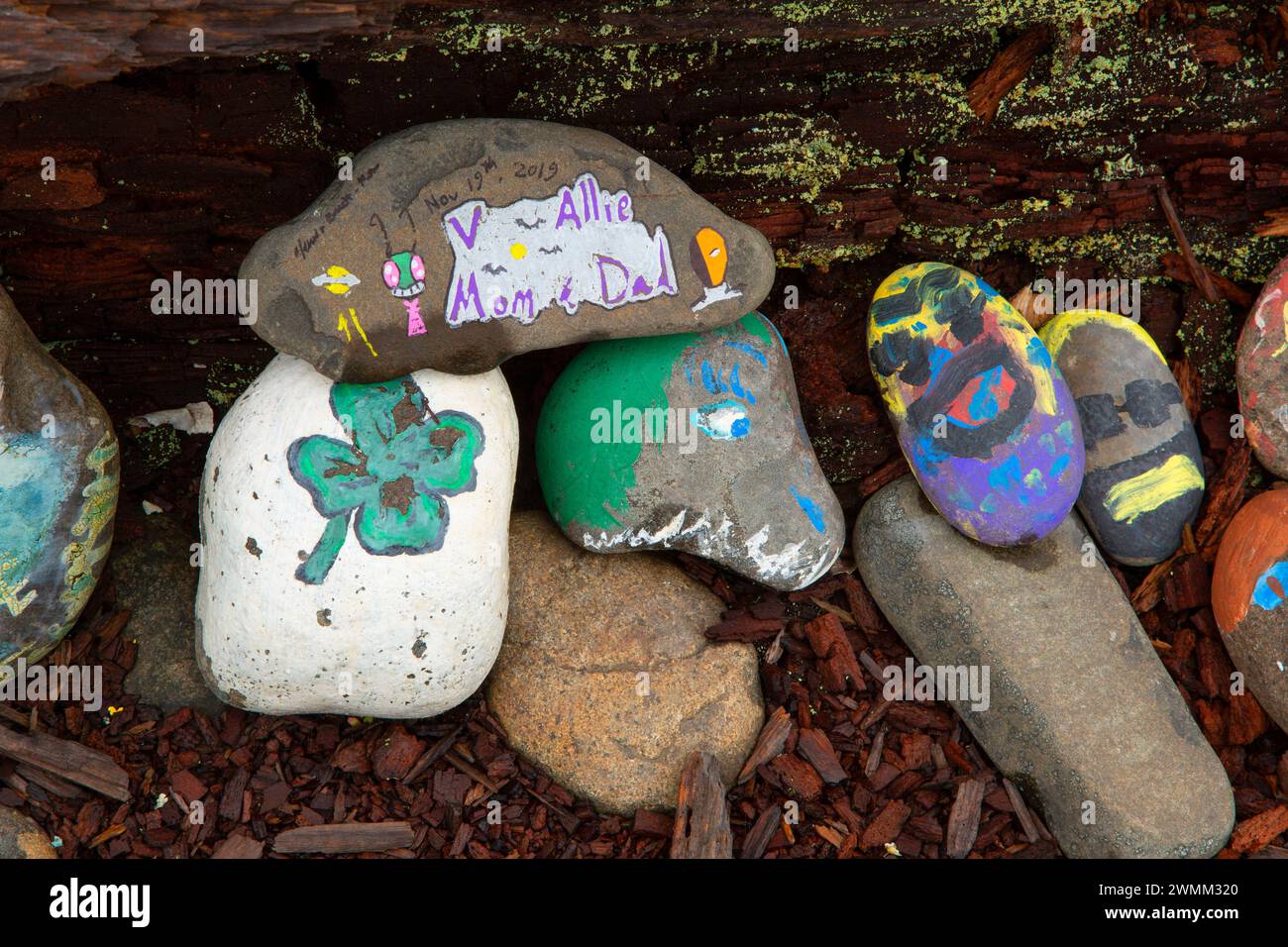 Painted rocks, Painted Rock Beach, Seaside, Oregon Stock Photo - Alamy