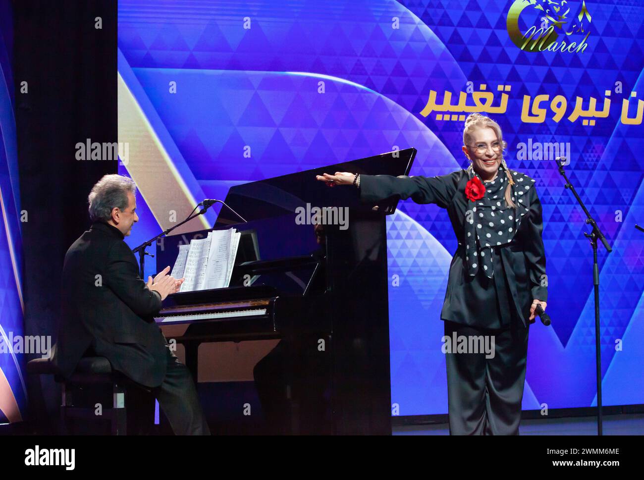 Alamy conductor de hi-res stock photography and images - Alamy