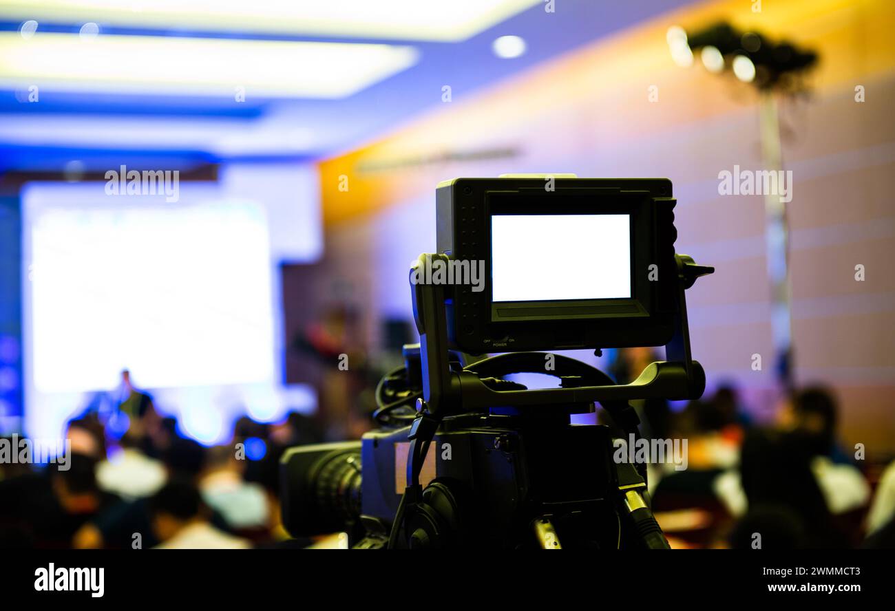 Production camera hi-res stock photography and images - Alamy