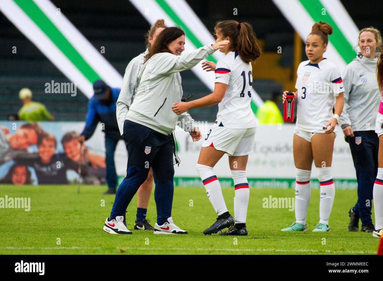 Soccer unity visual hi-res stock photography and images - Alamy