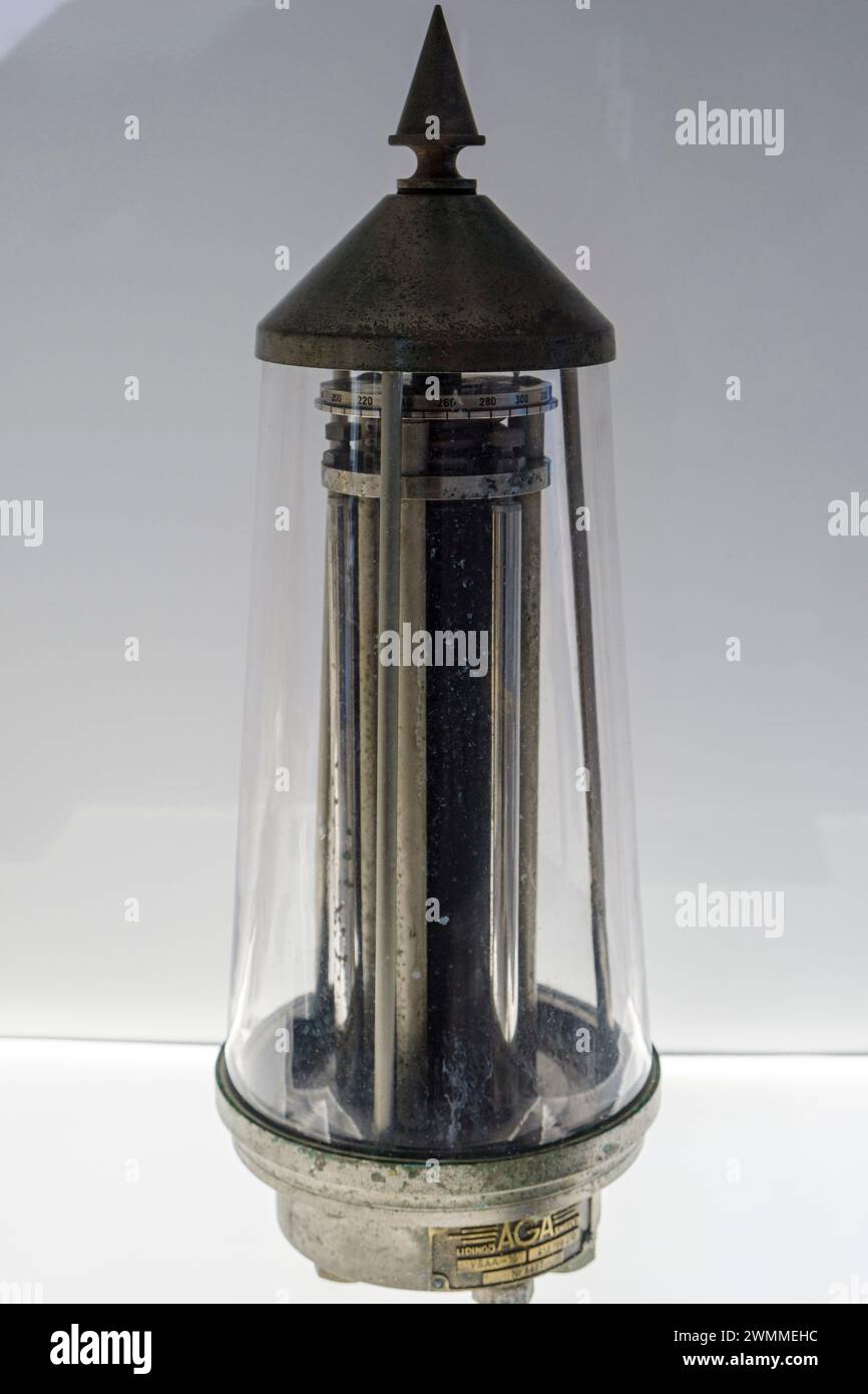 solar valve for acetylene installations, La Mola lighthouse museum ...