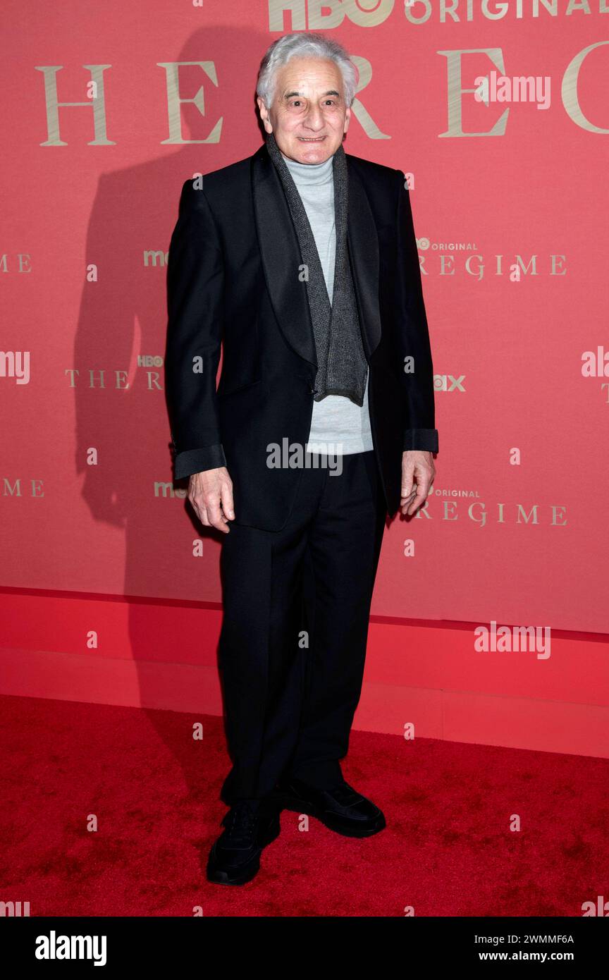 Henry Goodman bei der Premiere der HBO Max Serie The Regime im American ...
