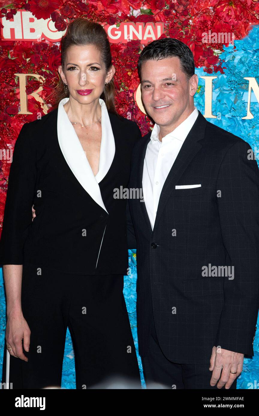 Alysia Reiner und David Alan Basche bei der Premiere der HBO Max Serie ...