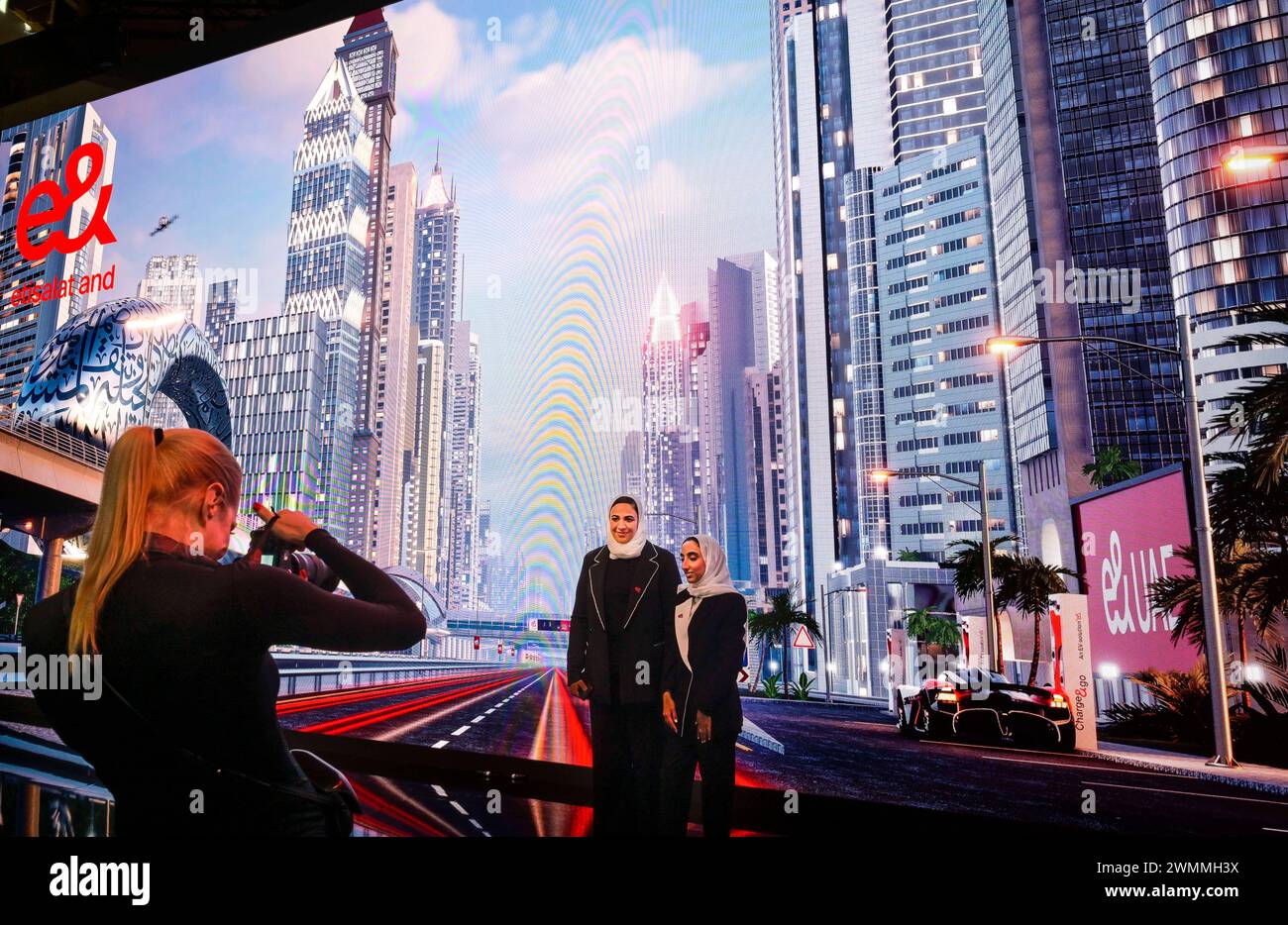 Etisalat Messestand, MWC Mobile World Congress 2024, Barcelona, Spanien ...