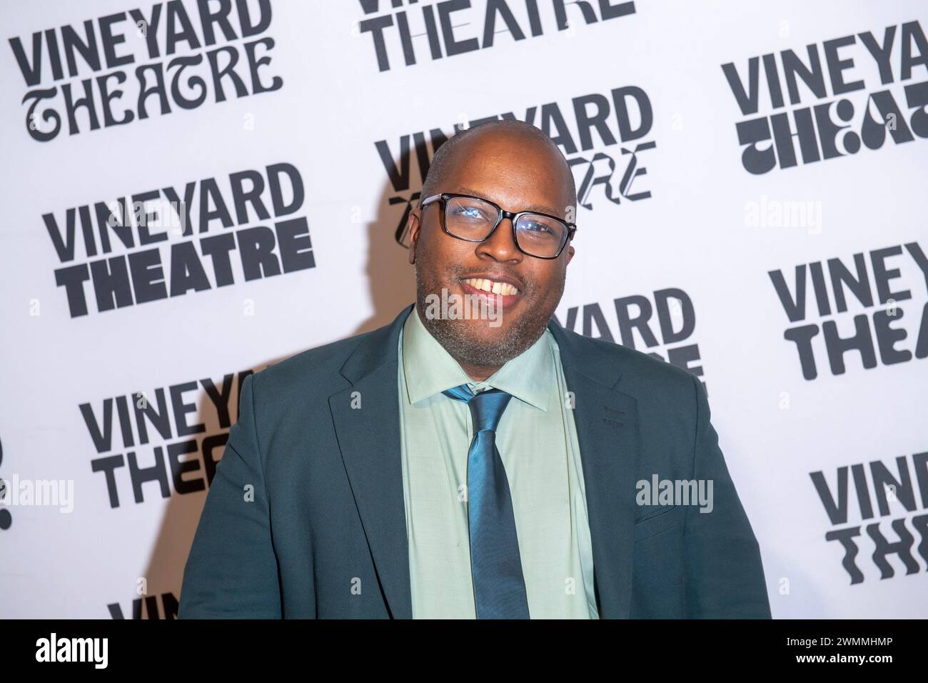Michael jackson performing on stage hi-res stock photography and images ...