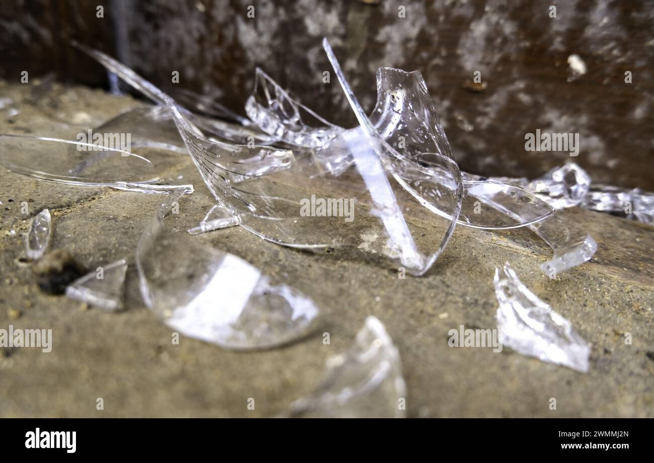 Detail of garbage and pollution, broken glass bottle Stock Photo - Alamy