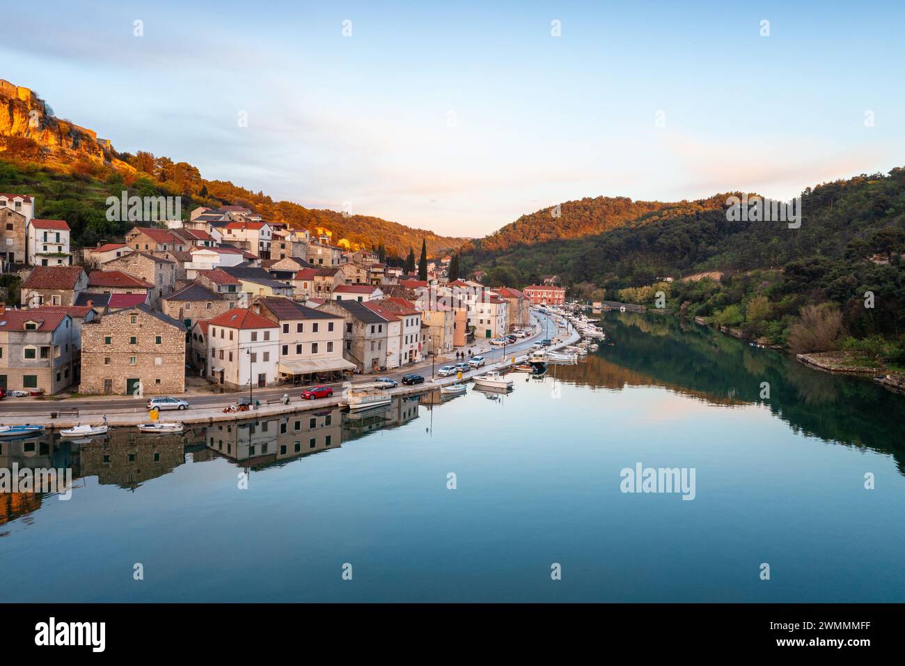 Novigrad castle hi-res stock photography and images - Alamy