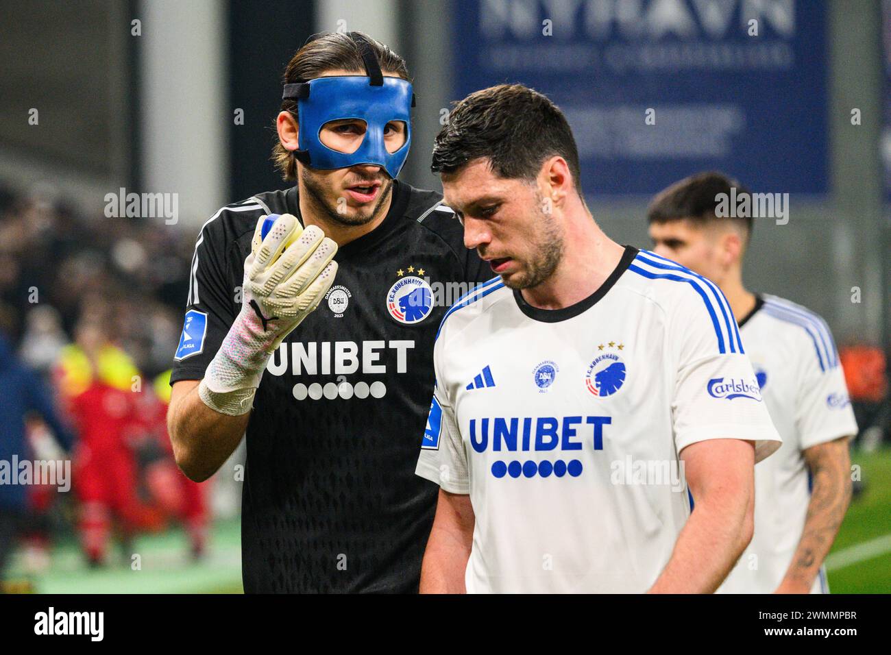 Kamil grabara scott mckenna hi-res stock photography and images - Alamy