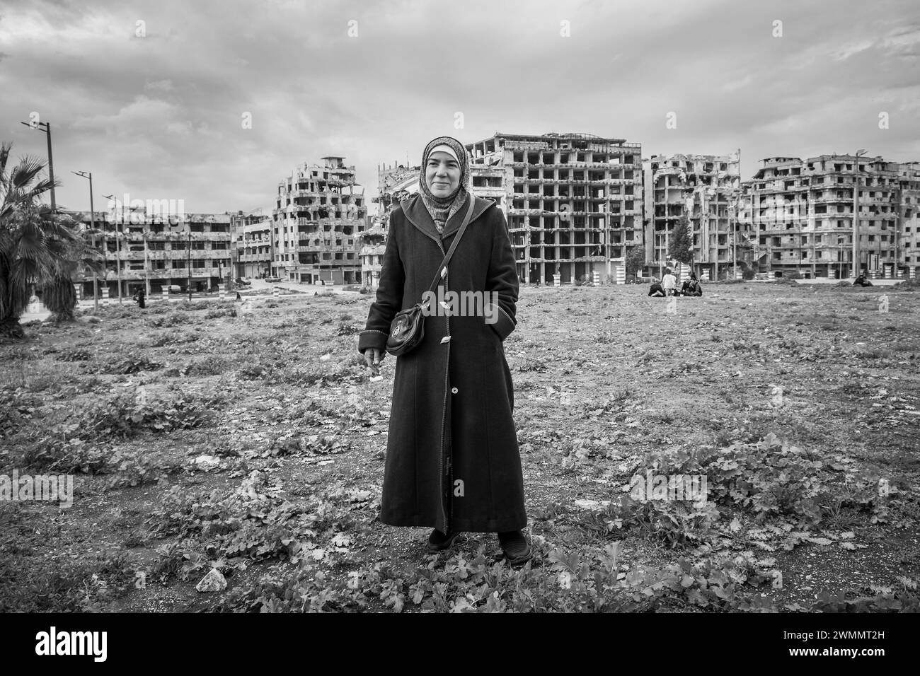 Syria, Homs, daily life in a neighborhood destroyed by bombing, woman ...