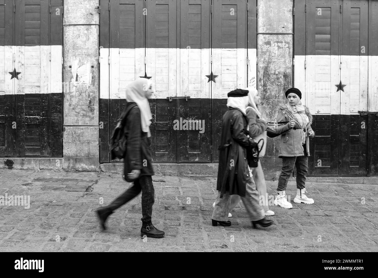 Daily life war Black and White Stock Photos & Images - Alamy