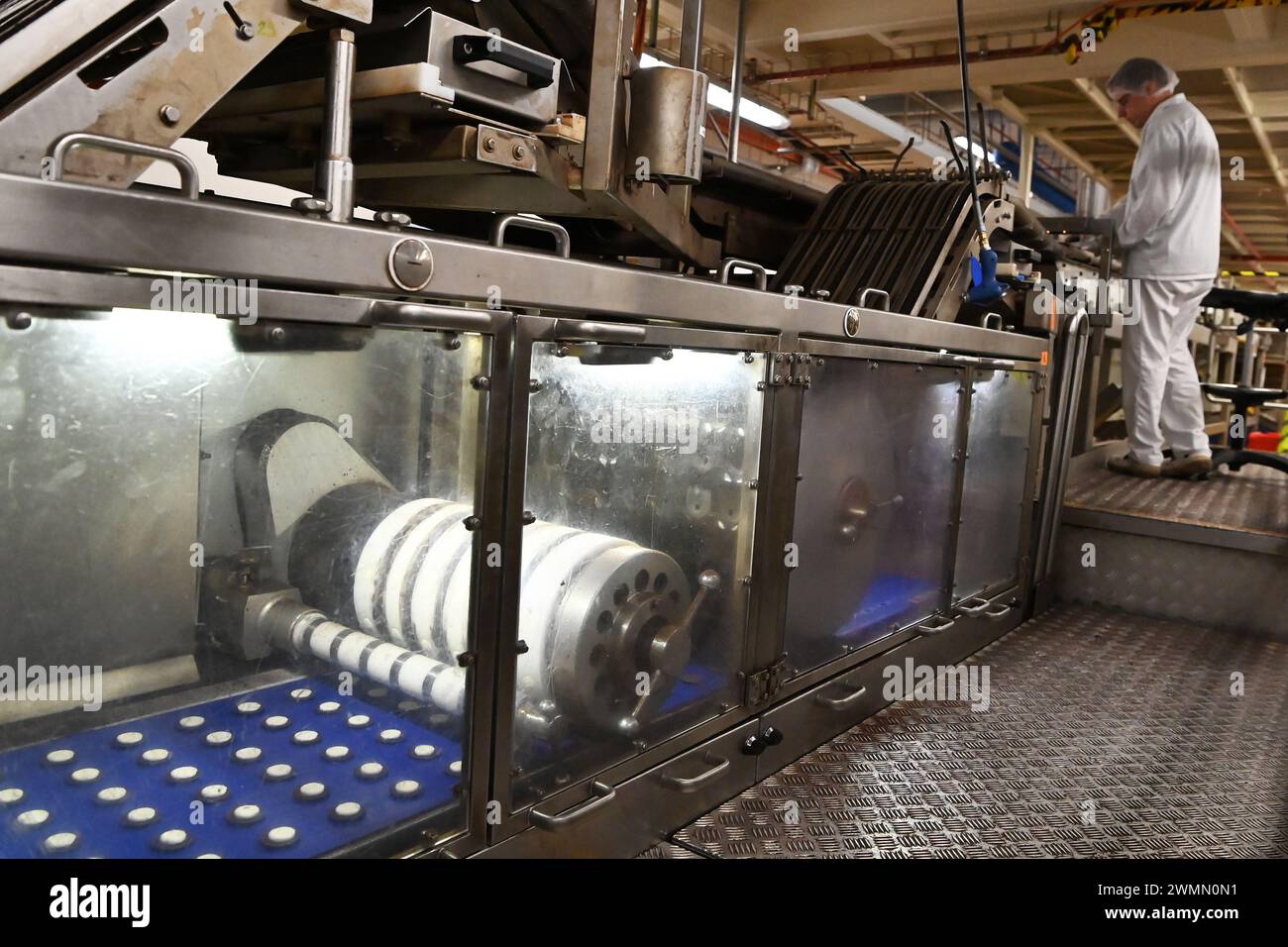 Mondelez international factory hi-res stock photography and images - Alamy