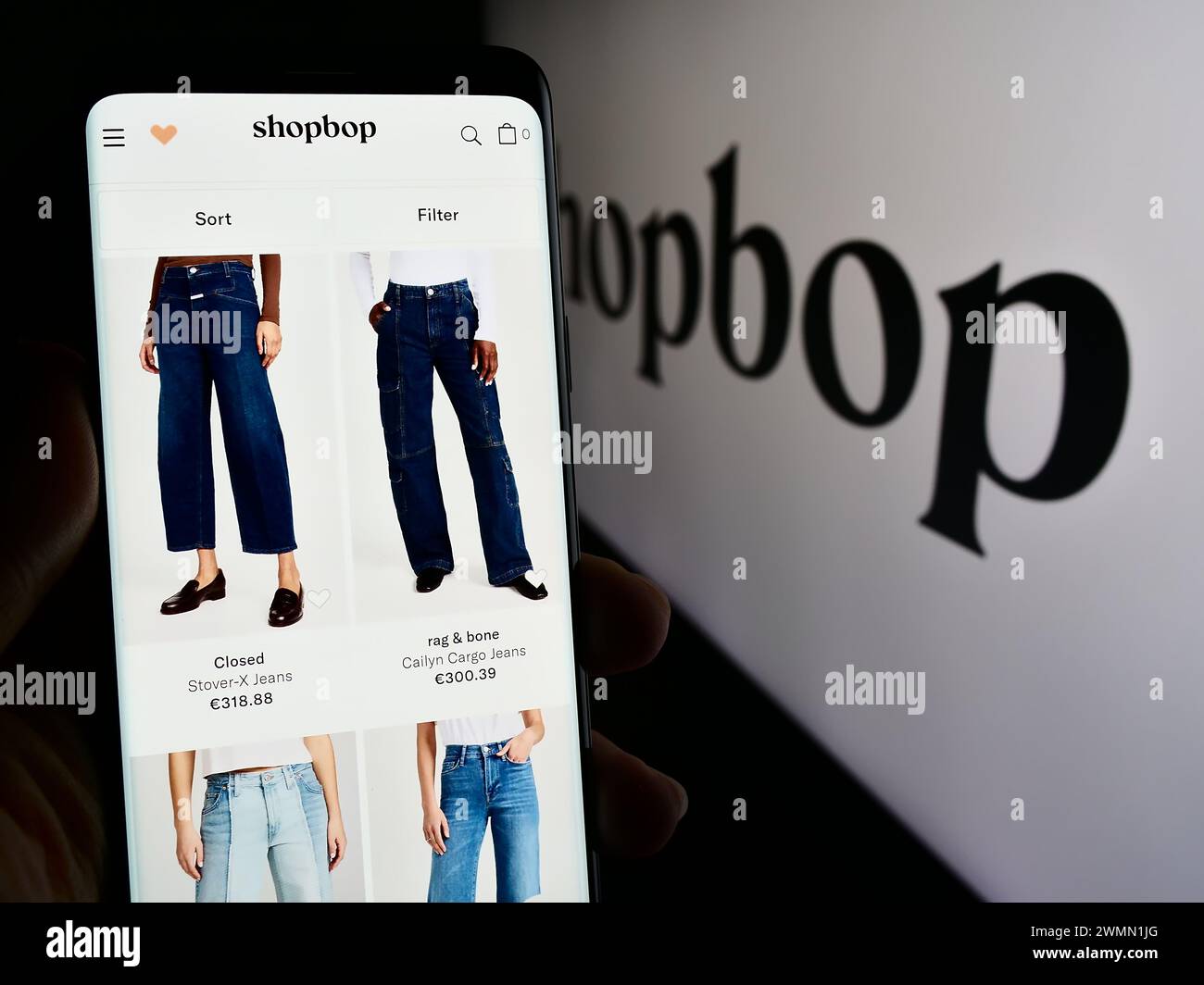 Monitor bop hi-res stock photography and images - Alamy