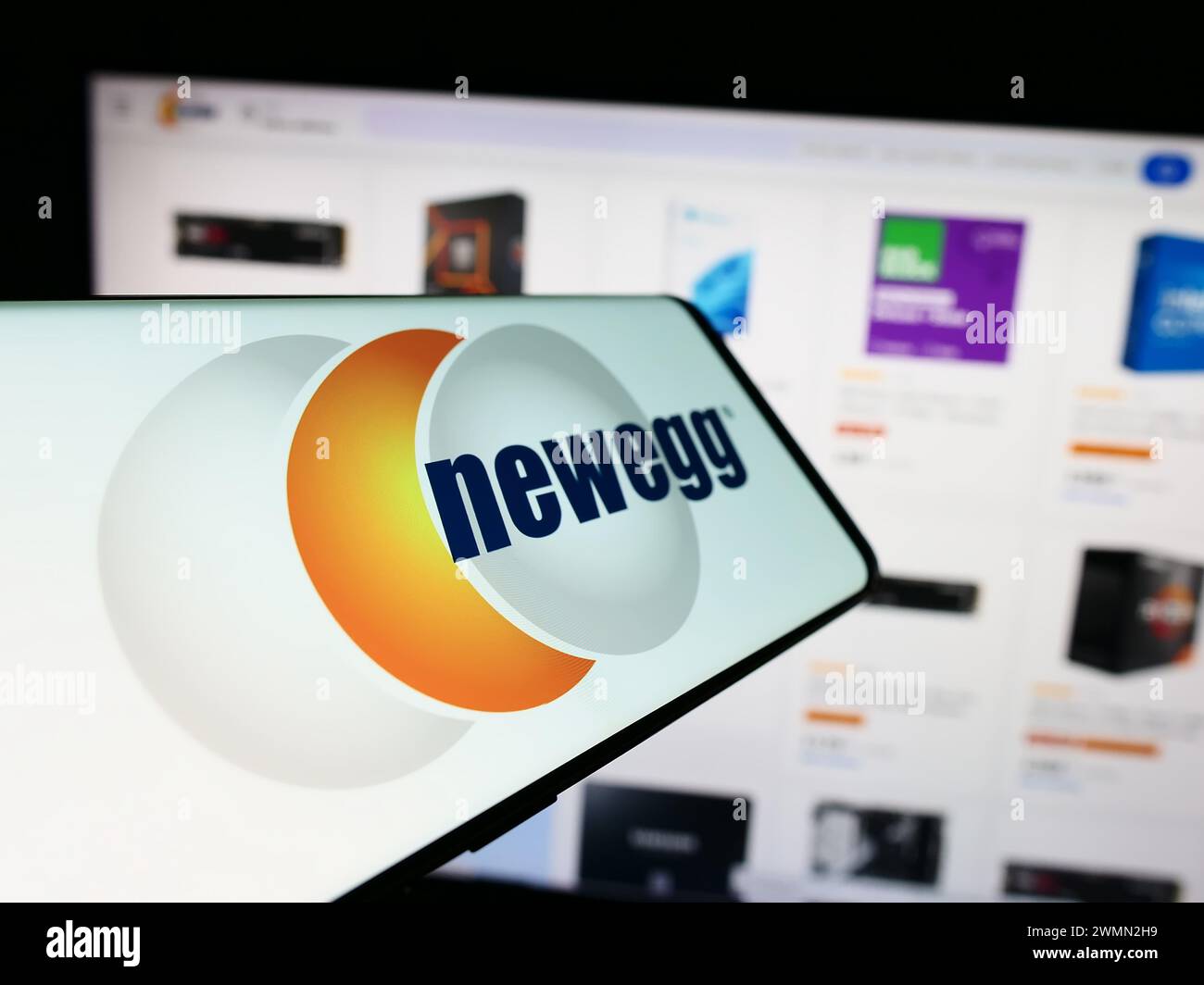 Newegg commerce hi-res stock photography and images - Alamy