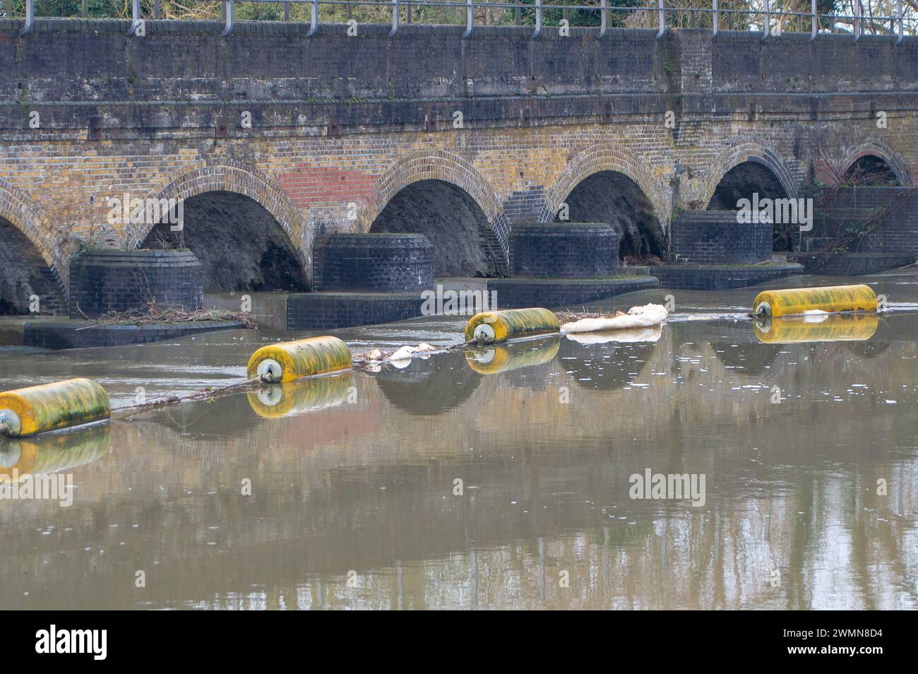 Black potts bridge hi-res stock photography and images - Alamy