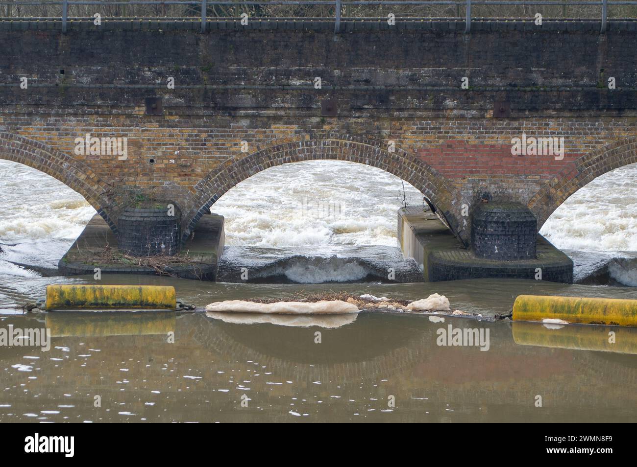 Black potts bridge hi-res stock photography and images - Alamy