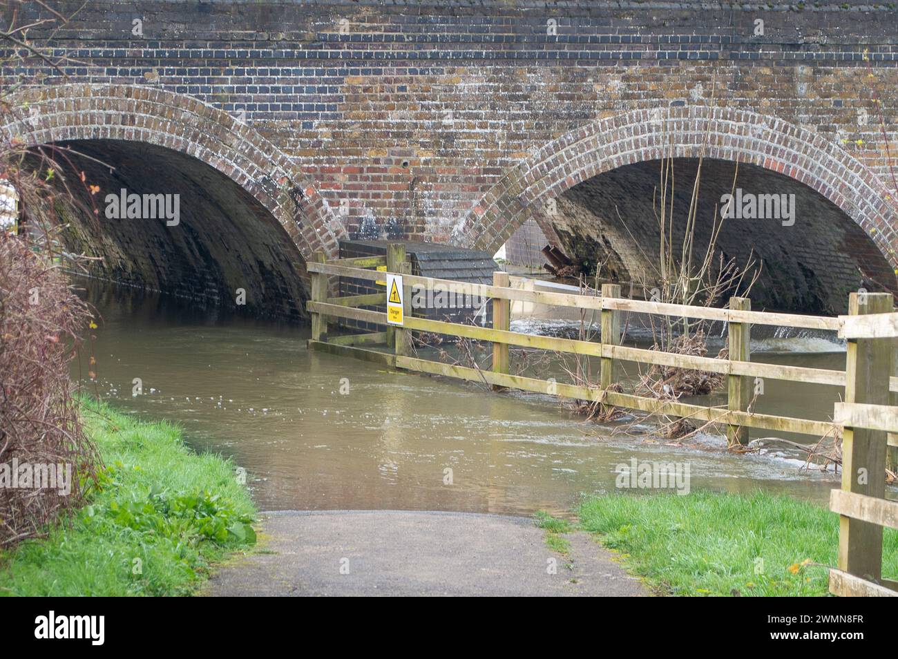 Black potts bridge hi-res stock photography and images - Alamy