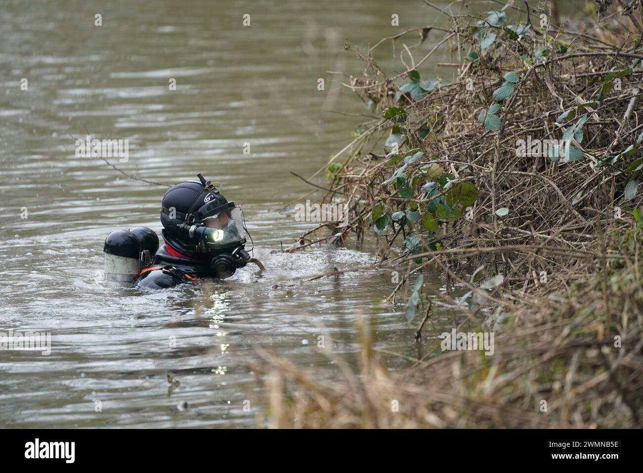 A police diver from Nottinghamshire Police's underwater search team ...