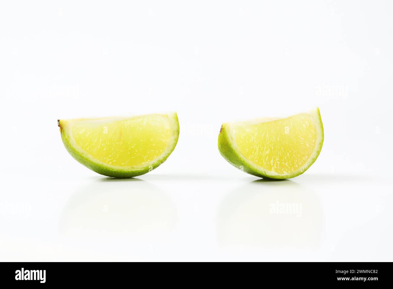 Fruit quarters hi-res stock photography and images - Alamy