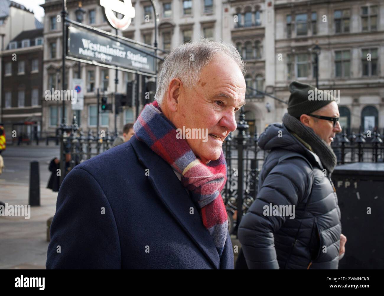 Horizon computer system hi-res stock photography and images - Alamy