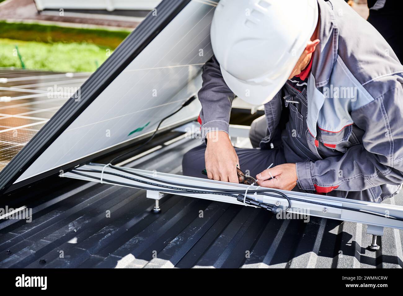 Solar cable tool hi-res stock photography and images - Alamy