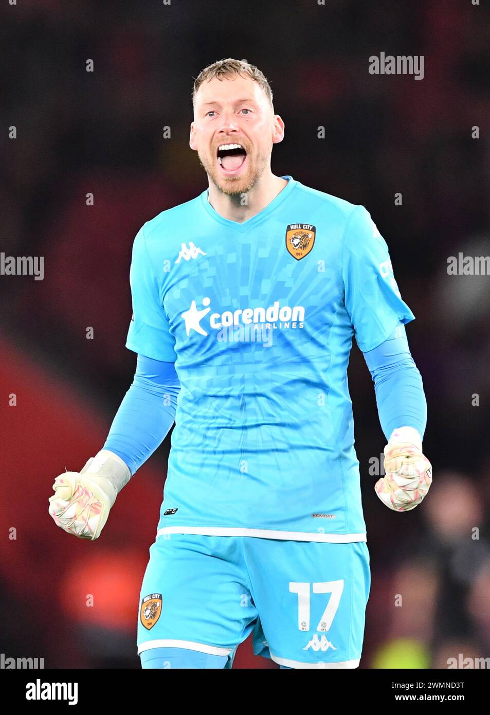 Ryan Allsop of Hull City celebrates as Fabio Carvalho of Hull City ...