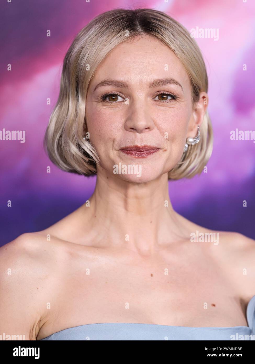 HOLLYWOOD, LOS ANGELES, CALIFORNIA, USA - FEBRUARY 26: Carey Mulligan ...