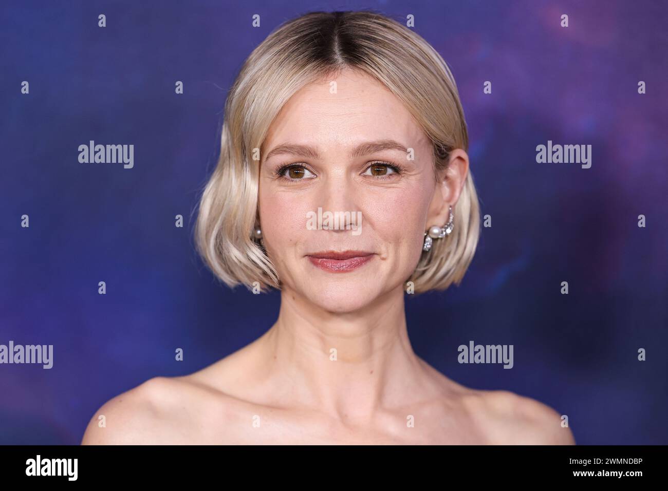 HOLLYWOOD, LOS ANGELES, CALIFORNIA, USA - FEBRUARY 26: Carey Mulligan ...
