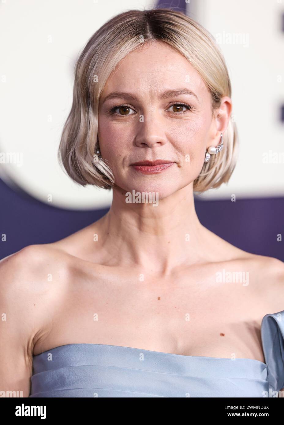 HOLLYWOOD, LOS ANGELES, CALIFORNIA, USA - FEBRUARY 26: Carey Mulligan ...