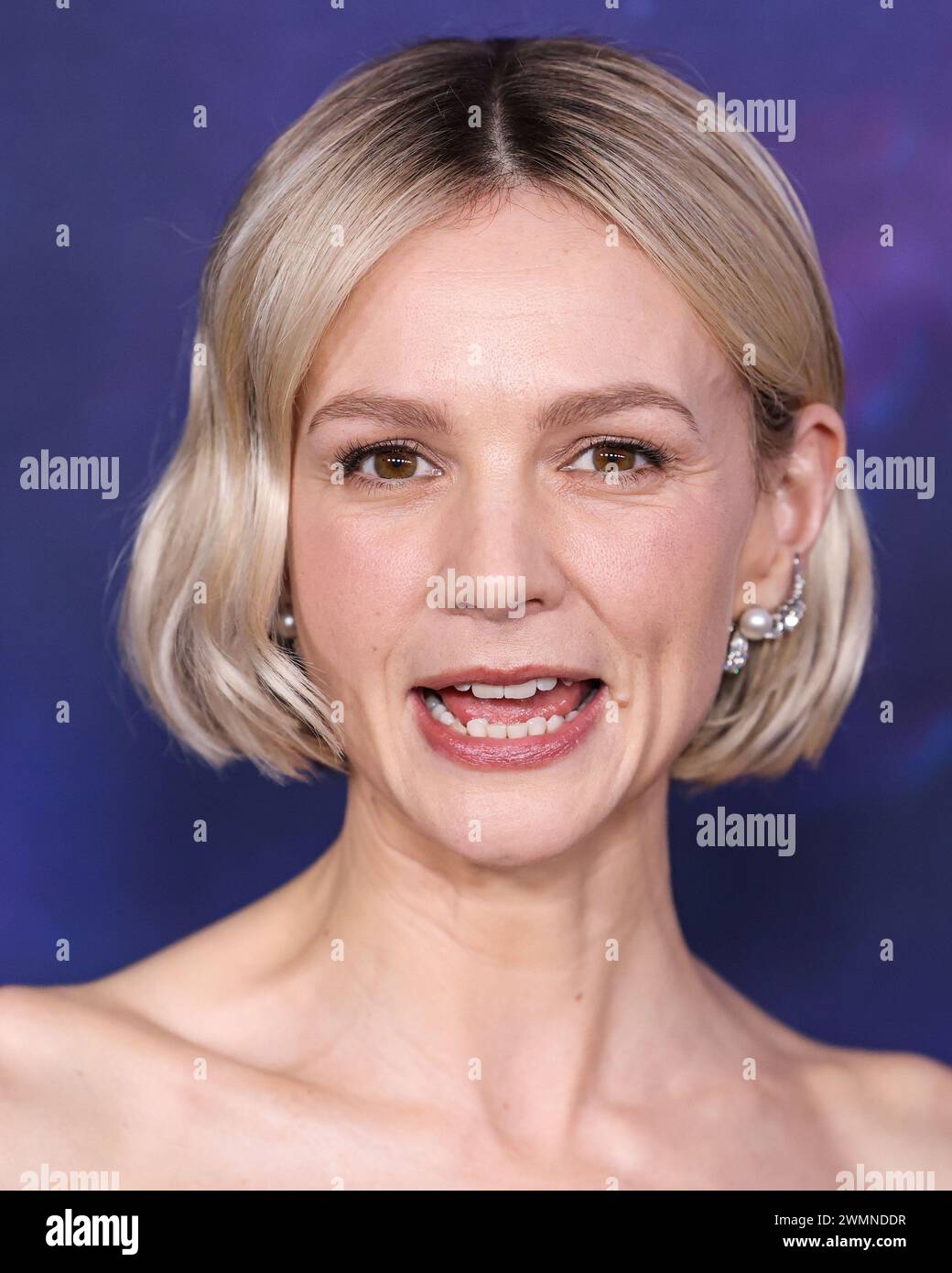 HOLLYWOOD, LOS ANGELES, CALIFORNIA, USA - FEBRUARY 26: Carey Mulligan ...