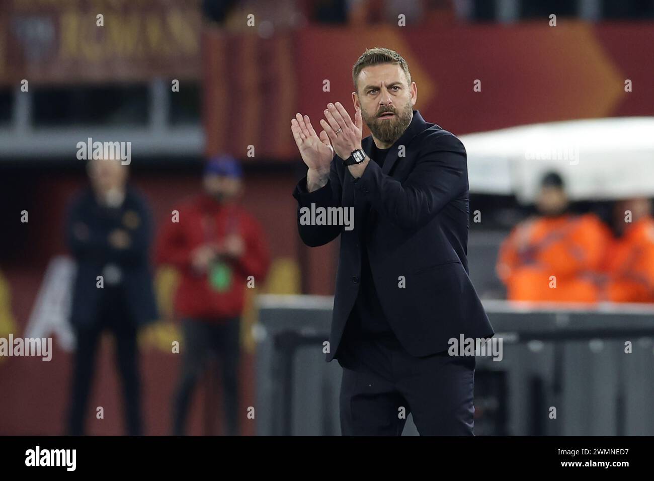 Roma’s Italian coach Daniele De Rossi gesticulate during the Serie A ...