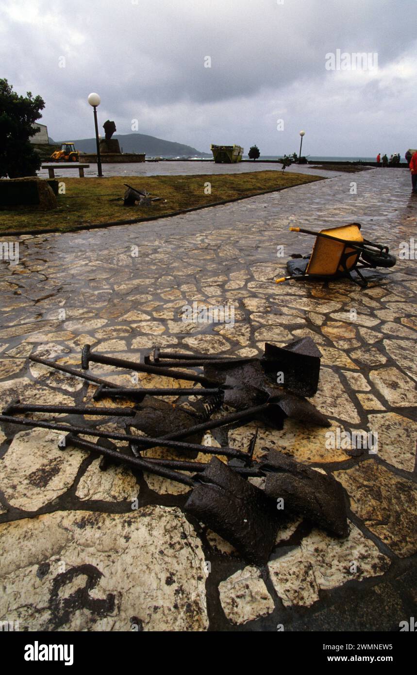 Prestige tanker 2002 hi-res stock photography and images - Alamy