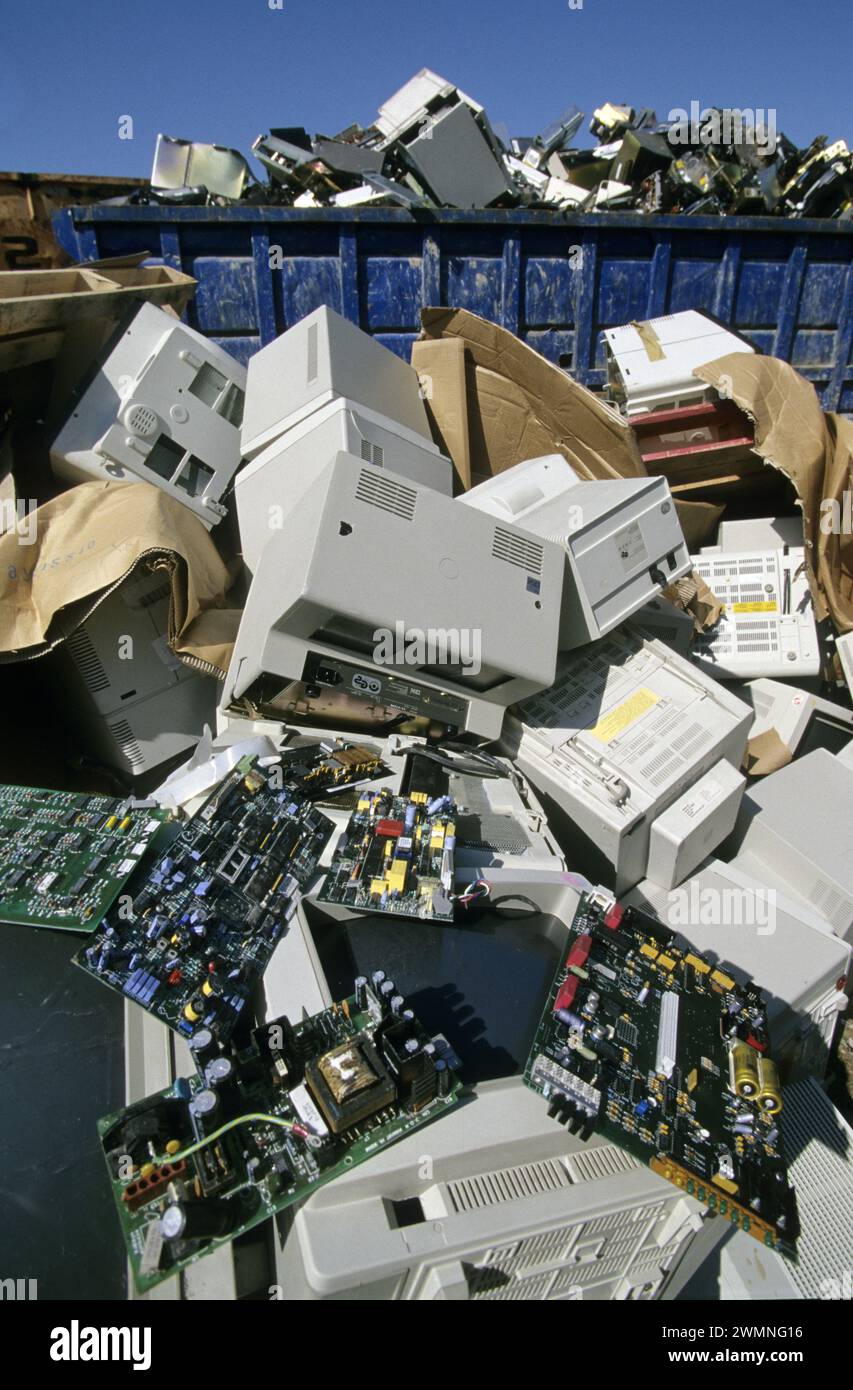 sustainable development recycling electronics computers chips ...