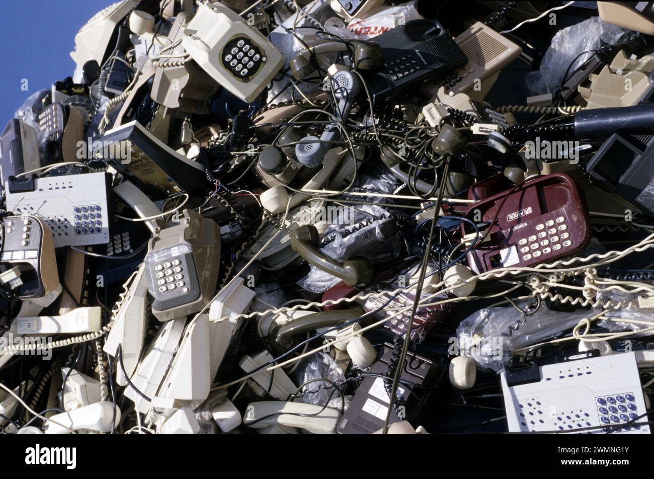 sustainable development recycling electronics computers chips ...