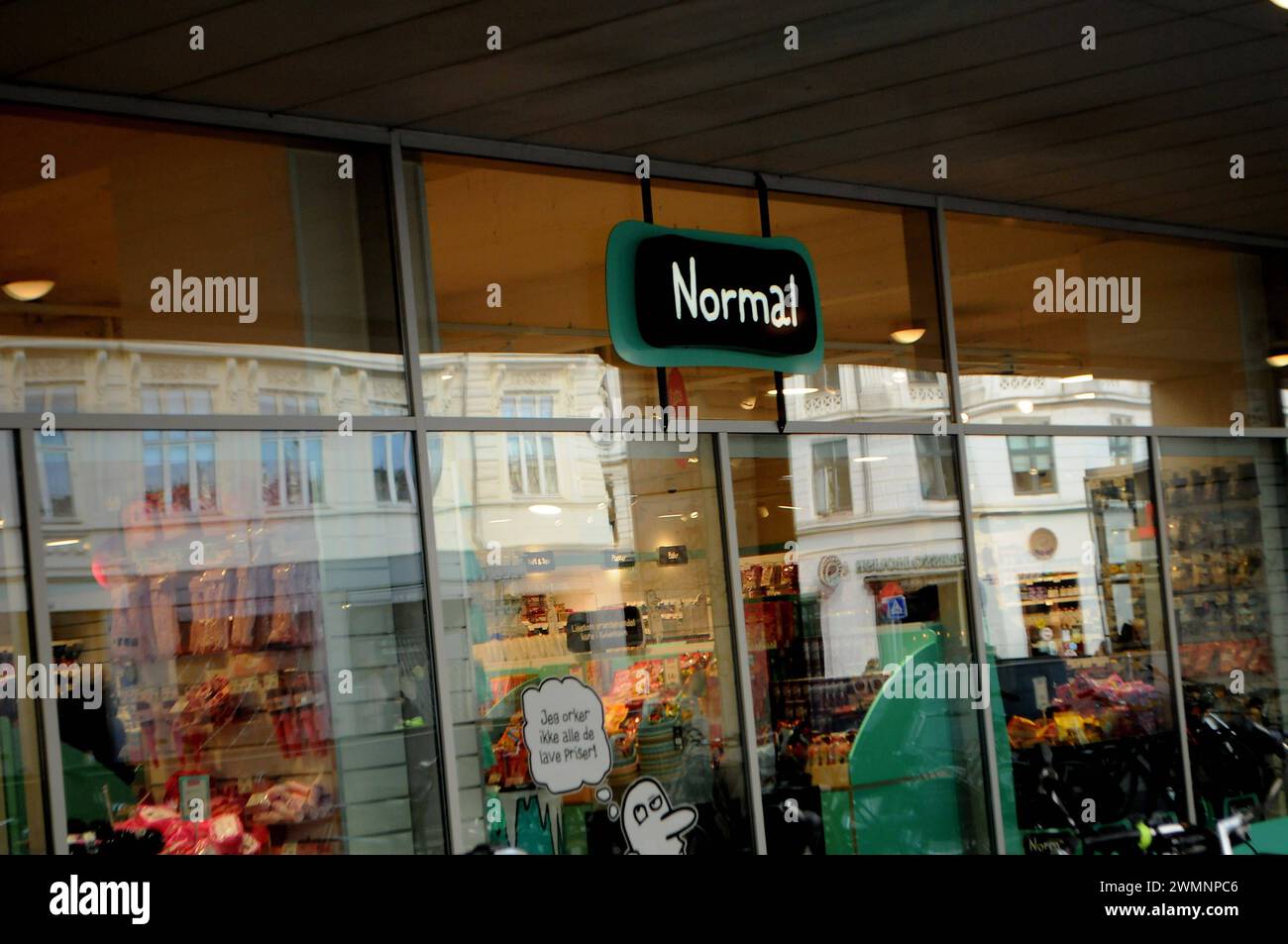 Normanormal store hi-res stock photography and images - Alamy
