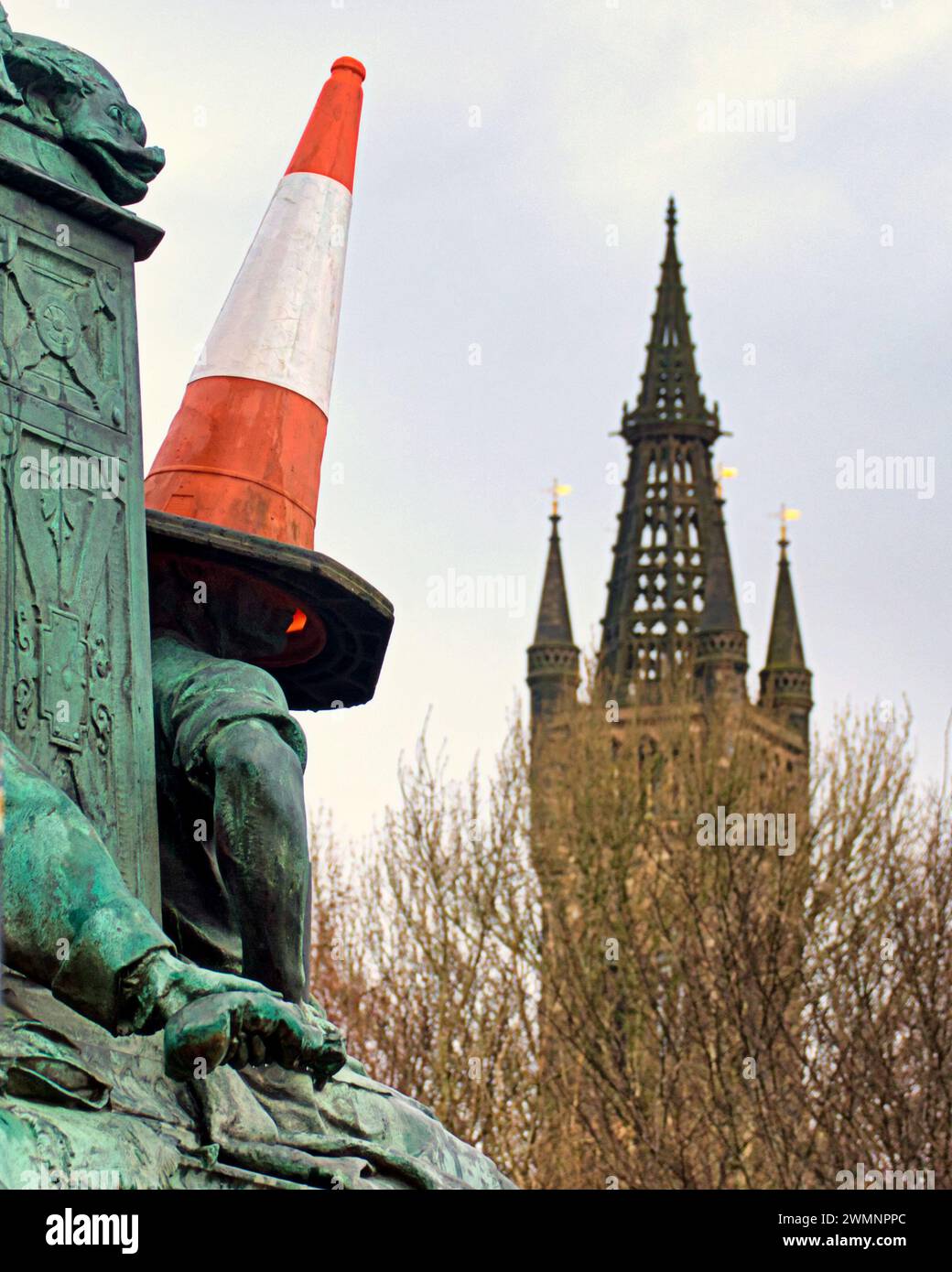 Glasgow, Scotland, UK. 27th February, 2024. UK Weather: Wet day saw ...