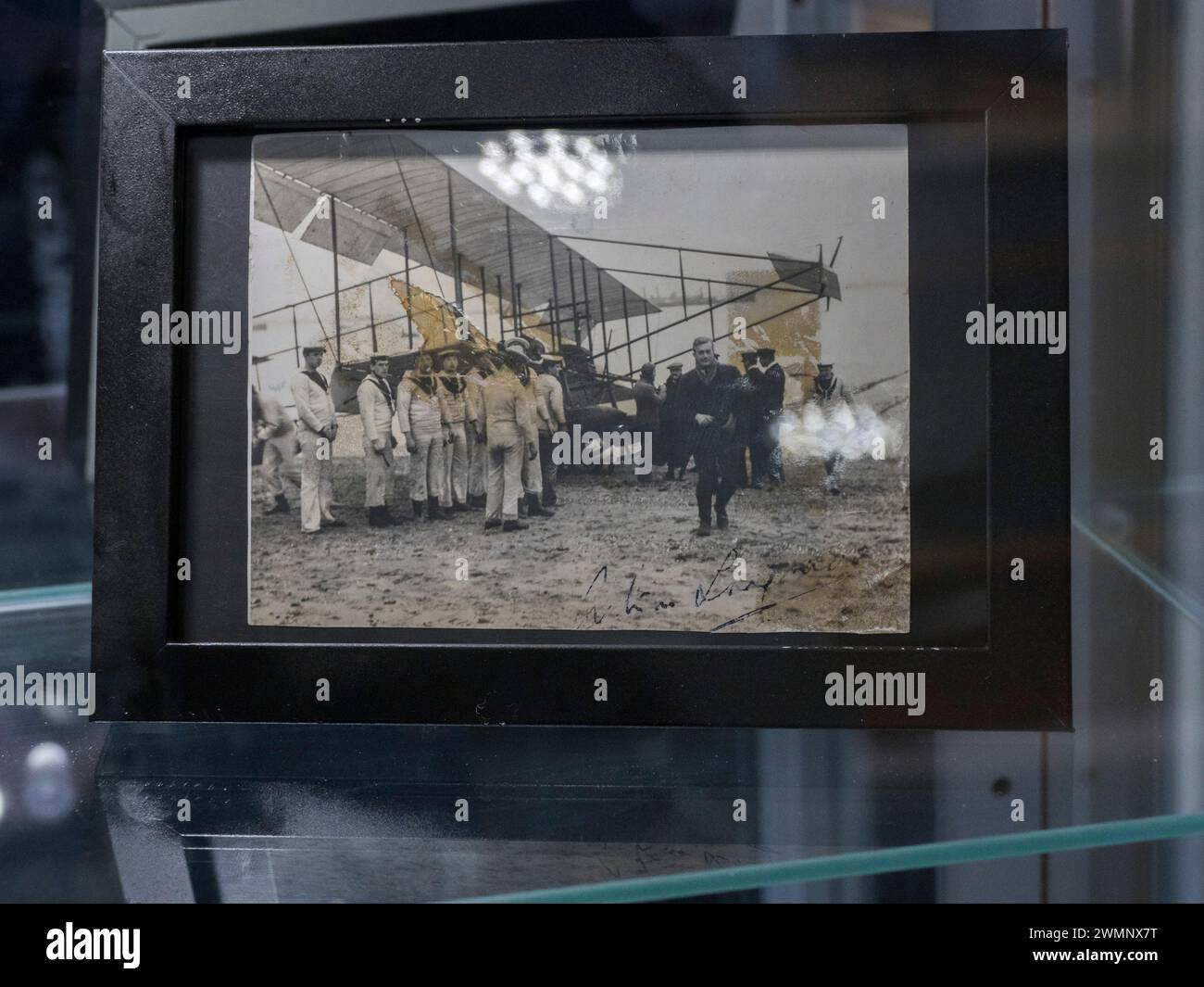 Lieutenant arthur longmore hi-res stock photography and images - Alamy