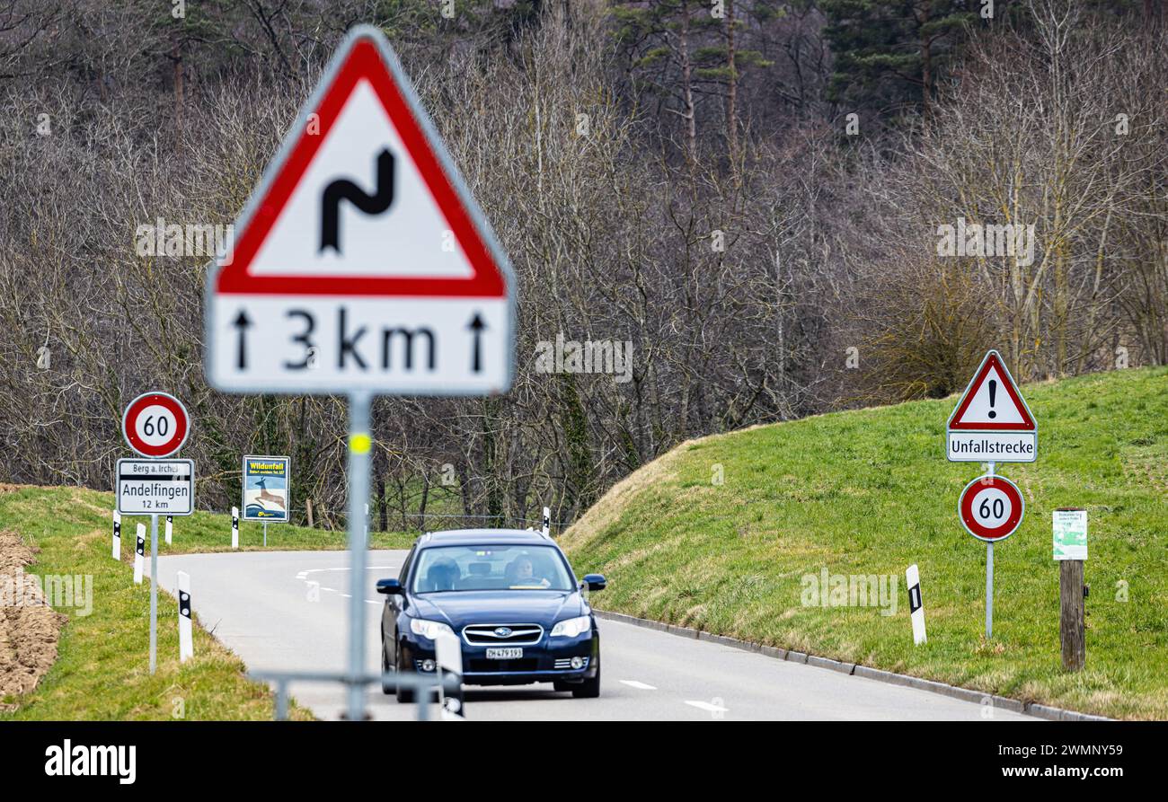 Piktogramm auf verkehrszeichen hi-res stock photography and images - Alamy