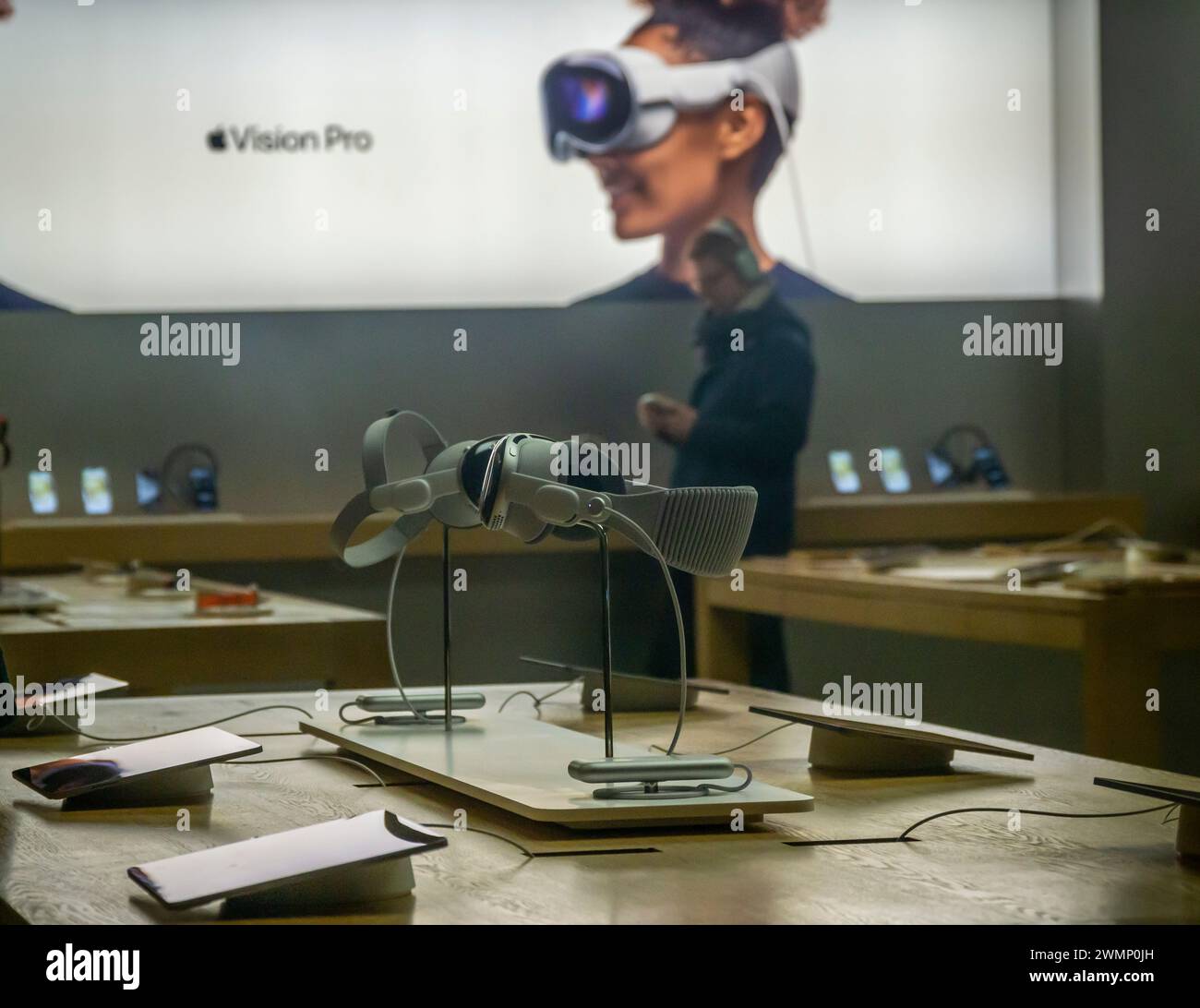 Apple Vision Pro headsets on display in the Meatpacking District Apple ...