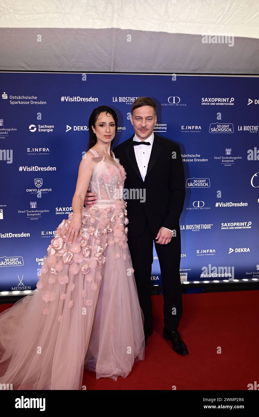 Stephanie Stumph und Tom Wlaschiha beim 16. SemperOpernball 2024 in der Semper Oper. Dresden, 23 ...