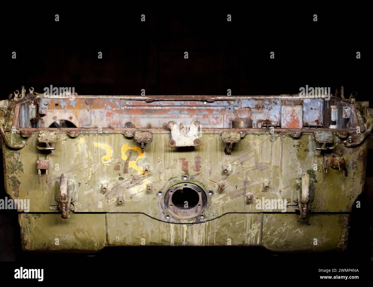 OLOMOUCKA - An old T-72 tank is being refurbished at the Excalibur Army ...