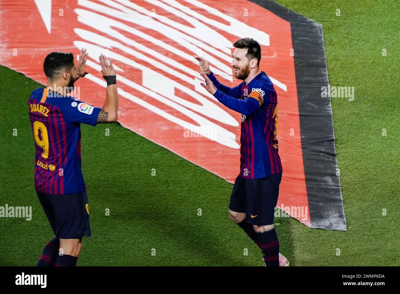 LIONEL MESSI, SUAREZ, BARCELONA FC, 2019: Lionel Messi scores the ...
