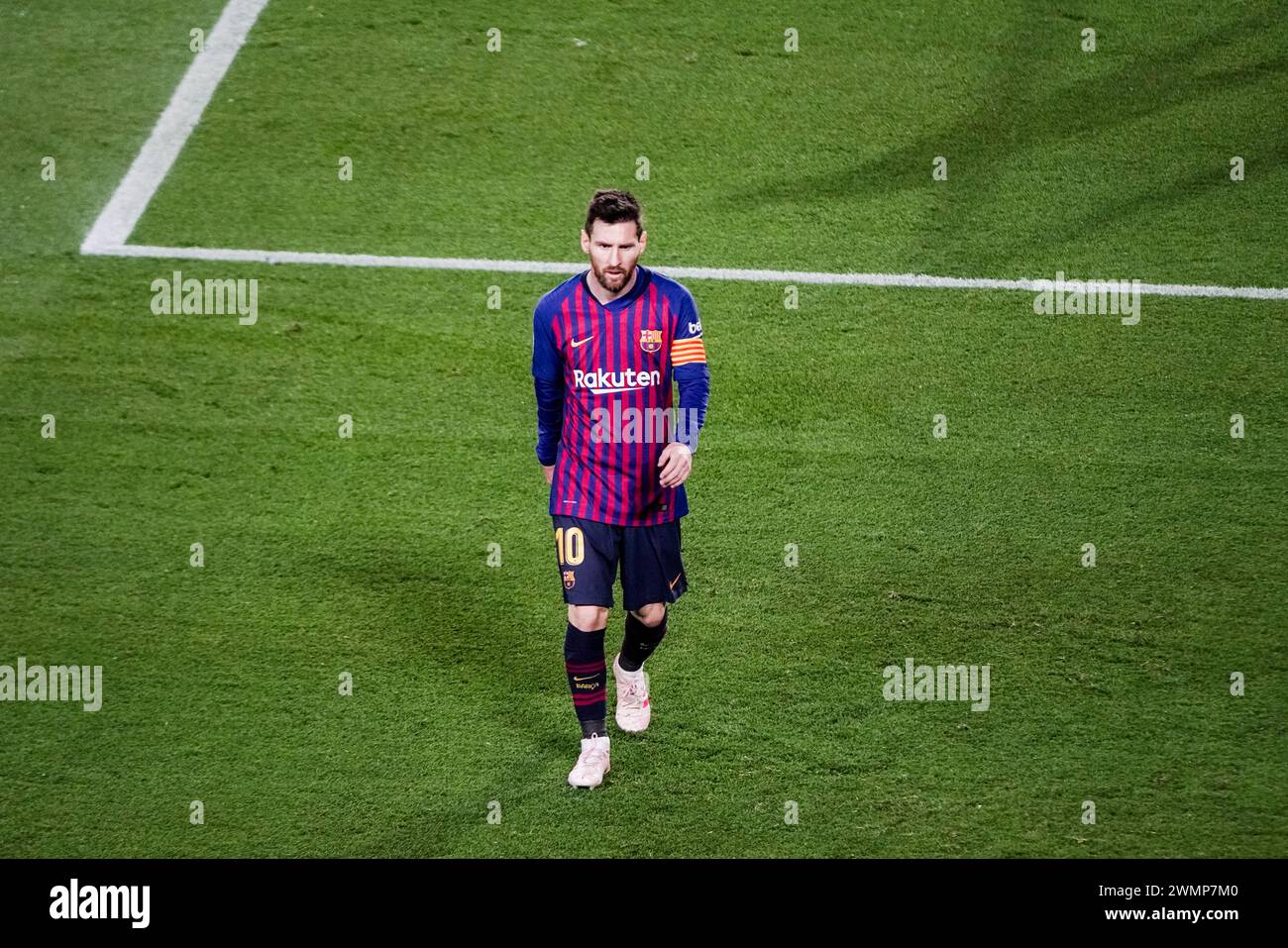 Lionel messi of barcelona walks hi-res stock photography and images - Alamy