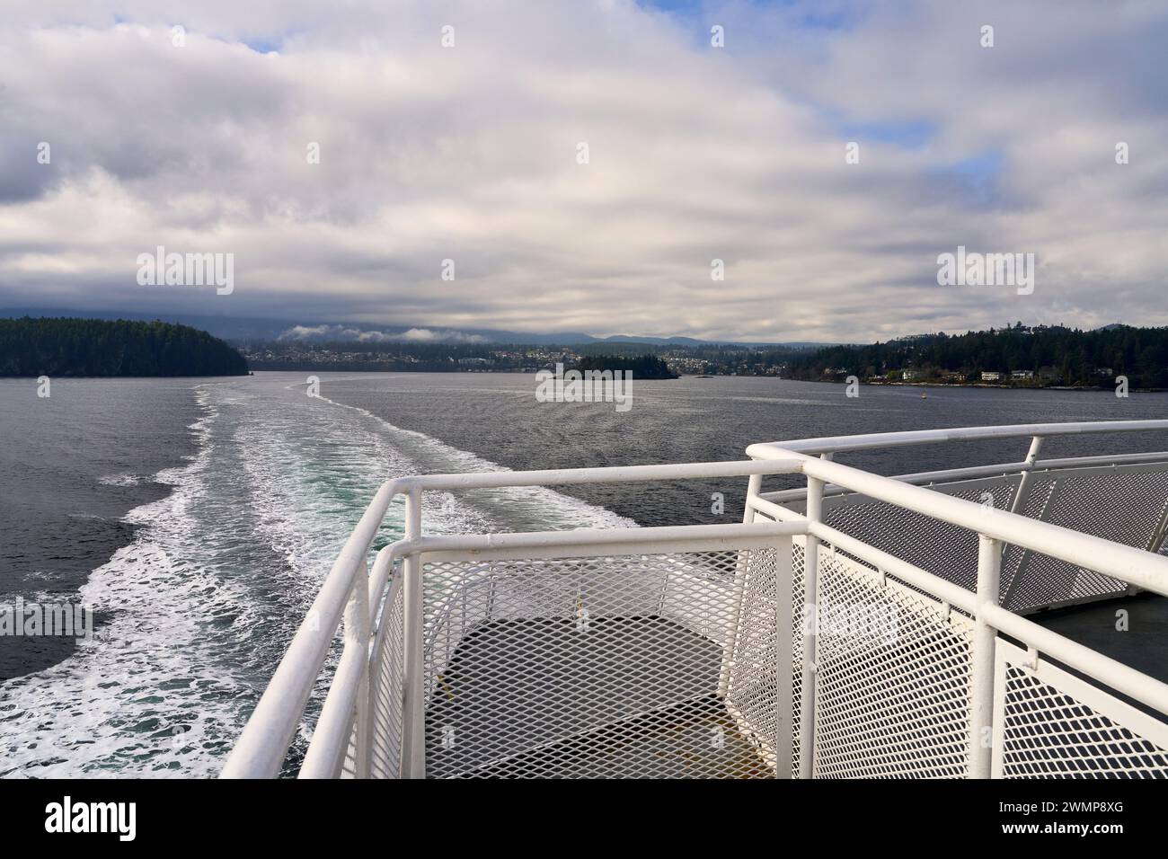 Stern rails hi-res stock photography and images - Alamy