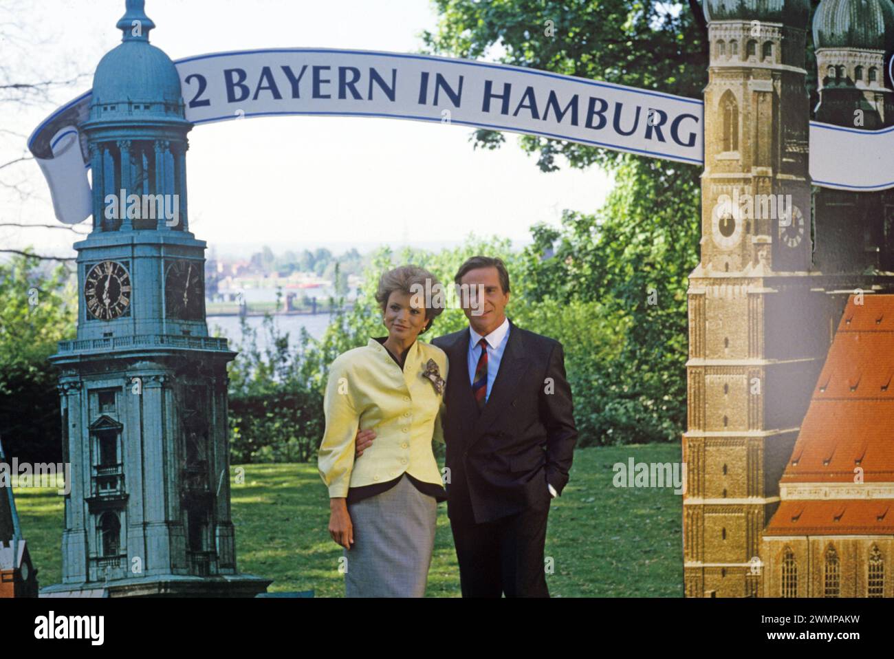 Schauspielerin Uschi Glas und Elmar Wegger beim Fototermin der ZDF ...