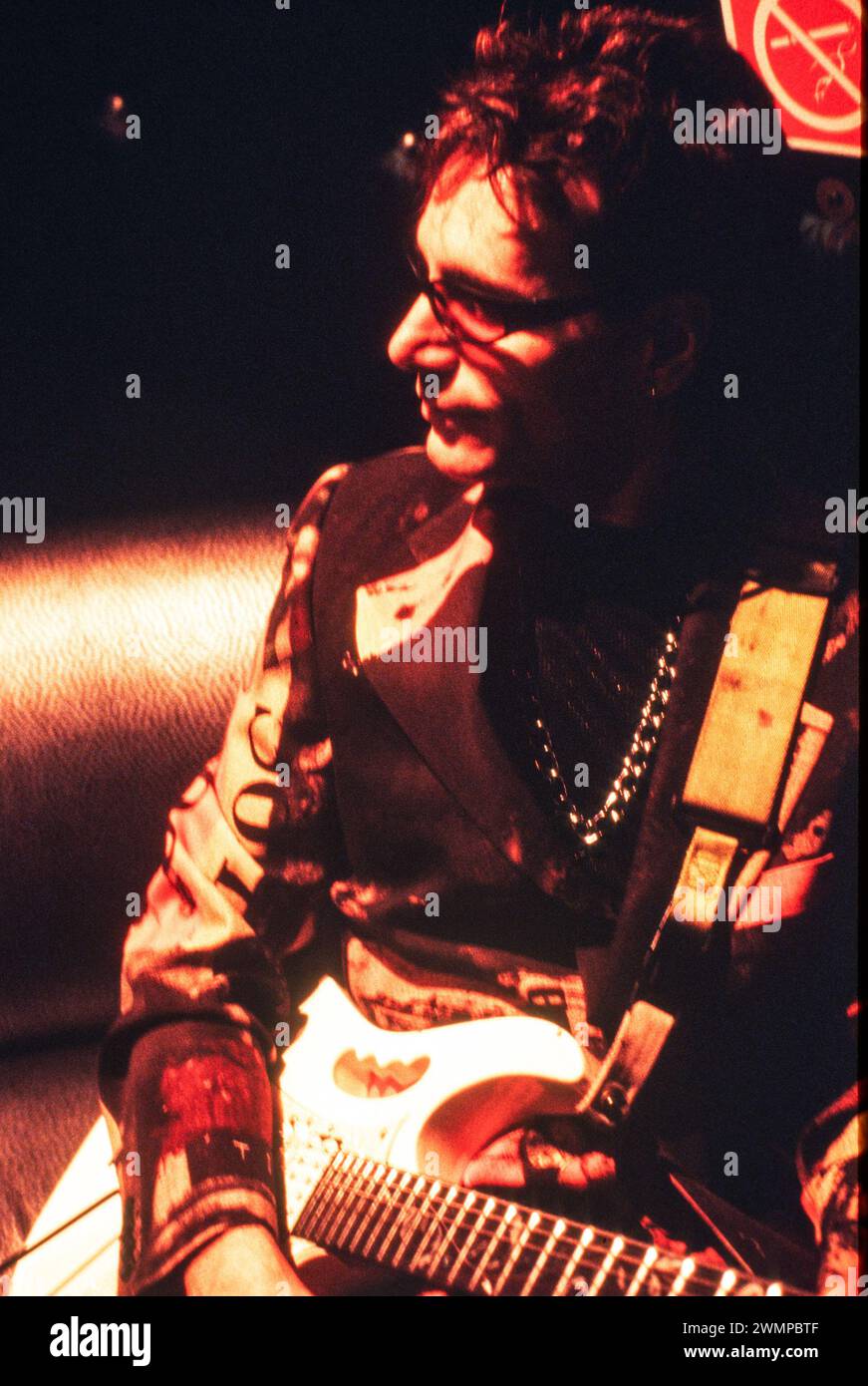 Steve vai 1997 hi-res stock photography and images - Alamy